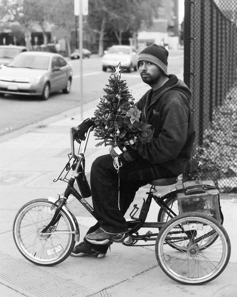 HAMBURGER EYES – Page 7 – Photo Magazine