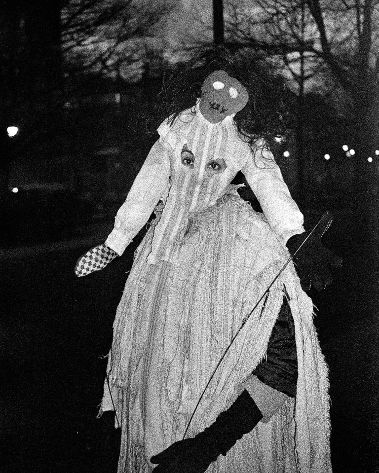 HAMBURGER EYES – Page 5 – Photo Magazine